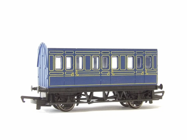 HORNBY R212 GWR 4 Wheel Coach Caledonian Railway Blue OO Gauge £6.99 ...