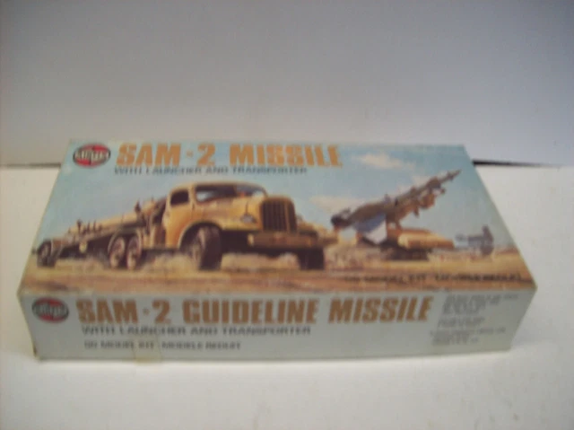 VINTAGE AIRFIX 00 model kit 03303 Sam-2 Missile + Launcher ...
