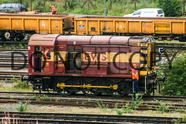 UK DIESEL TRAIN Railway Photograph Of Class 08 Shunter 08405 Loco. Rm08 ...