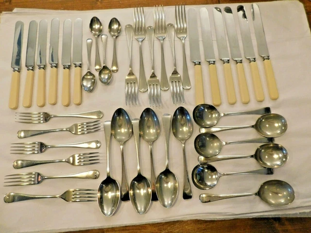 VINTAGE SHEFFIELD STAINLESS Cutlery Set / Robert F Wilding & Co / 40 ...