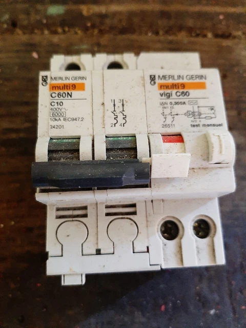 DISJONCTEUR DIFFÉRENTIEL MERLIN Gerin C10 EUR 8,00 - PicClick FR
