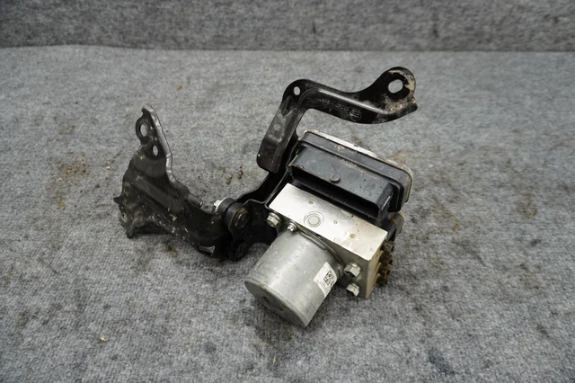 TOYOTA RAV4 19-22 Oem Anti Lock Brake Abs Pump Actuator W/ Bracket ...