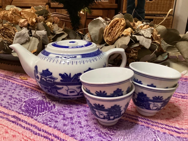 VINTAGE PORCELAIN CHINESE Tea Set, Blue & White Pagoda Mountain Scene ...