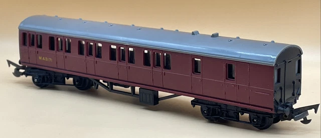 TRIANG SUBURBAN BRAKE Coach M43171 R120/222 Maroon Gauge Railways (R120 ...