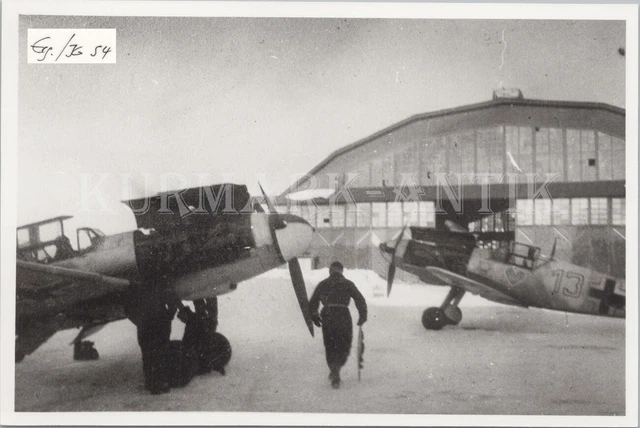 T736 FOTO WEHRMACHT Archiv Repro Luftwaffe Flugzeug Me109 JG54 Emblem ...