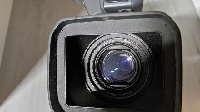 CAMESCOPE SONY DSR-PD150P DVCAM - MINI DV avec chargeur EUR 150,00 ...