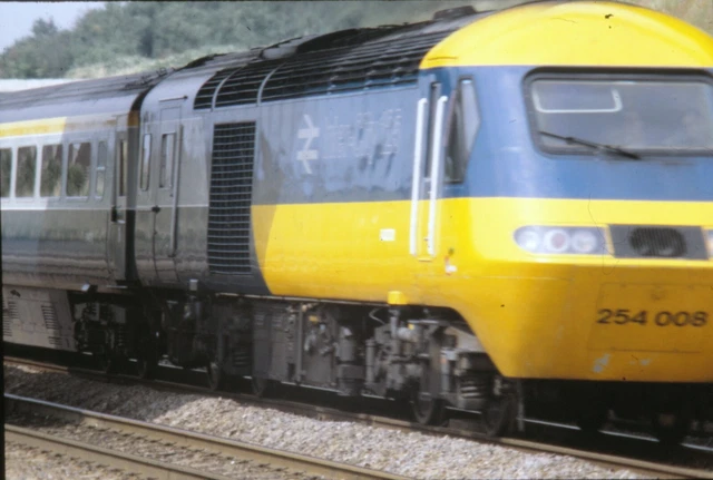 35MM SLIDE ORG+CPYRGT RAILWAY HST SET 254 008 CLASS 43 ECML 1970`S ...