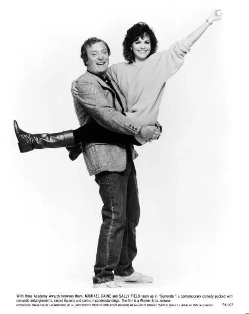 ACTOR MICHAEL CAINE and actress Sally Field 1987 OLD PHOTO 3 EUR 6,25 ...