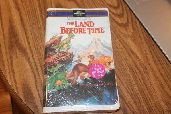 NEW VINTAGE LAND Before Time original VHS VCR Tape SEALED Dinosaurs ...