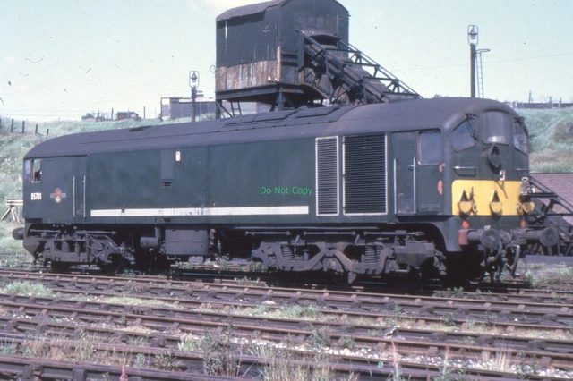F37 35MM SLIDE BR Class 28 D5701 @ Upperby Shed c.1967 [Colour Rail ...
