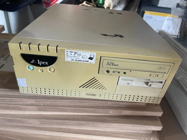 IPEX PENTIUM III 933mhz Small Form Factor Desktop - Read description ...