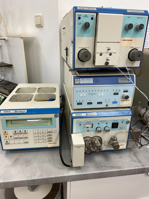 HPLC ANLAGE MERCK Hitachi Pumpe + 2 Detektor UV-VIS + Fluoreszenz ...