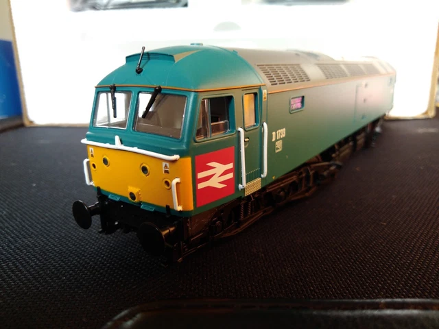 HELJAN 4699 OO scale Class 47 47853 Rail Express XP64 livery limited ...