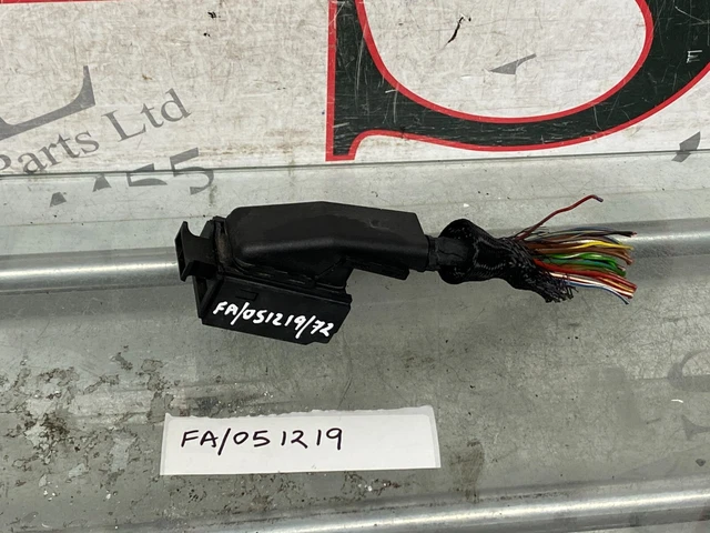 GENUINE MERCEDES BENZ Wiring Loom Harness Plug Connector A0015451130 ...