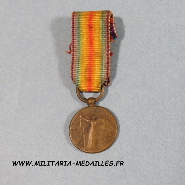 FRANCE REDUCTION MEDAILLE Interallie De La Victoire Par Charles 1914 ...