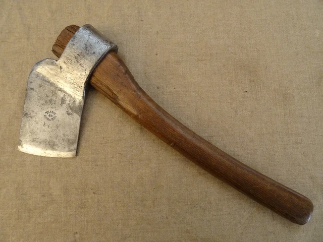 OUTIL ANCIEN HACHE a boiser de mineur estampillée Talabot 48 Saut du ...