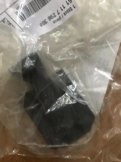 BMW 2,3,4 SERIES Front Bumper Centre Support Mount 51117296308 £10.00 ...