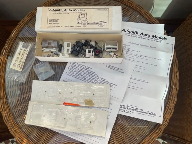 A SMITH AUTO MODELS A68 FORD CARGO 4x2 ARTIC TRACTOR 1-48 SCALE WHITE ...
