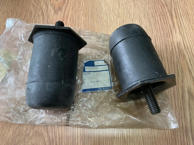 NEW GENUINE FORD Transit Mk4 Mk5 Rear Leaf Spring Bump Stops X2 ...
