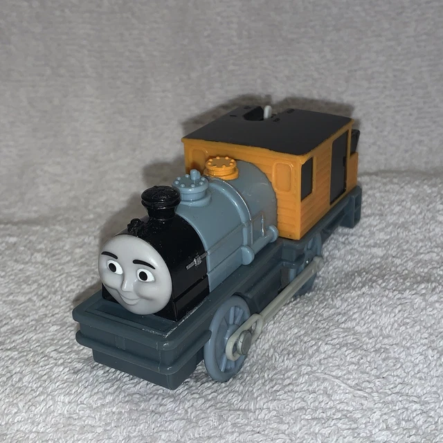 THOMAS THE TANK Engine & Friends Trackmaster Bash The Loco Motorized ...