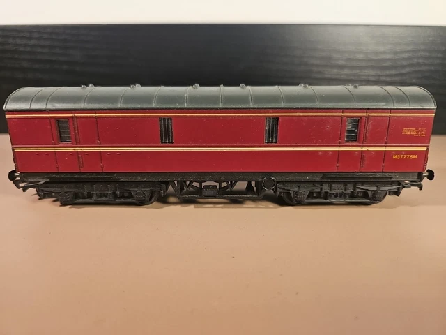 LIMA 305371 BR Maroon Parcels Van Coach M37776M Vgc No Box £8.99 ...