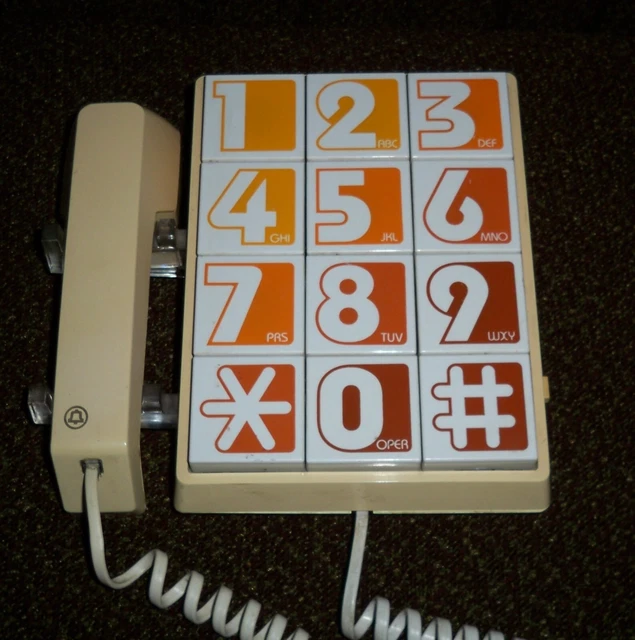 VINTAGE BELL SYSTEM Big Button Push Button Telephone - 1970's RETRO ...