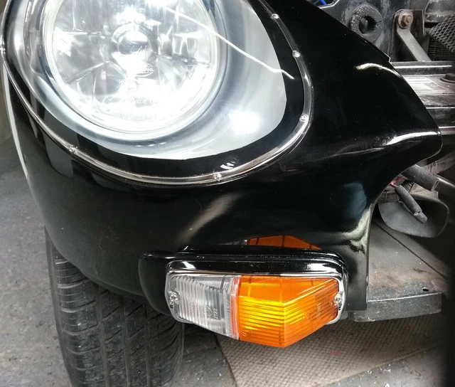 MGB INDICATOR ADAPTORS for rubber bumper conversion EUR 20,67 - PicClick DE