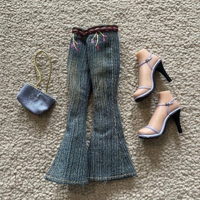 BRATZ DOLL CLOTHES Secret Crush Fashion Pack Set Jeans, Bag, Shoes £6. ...