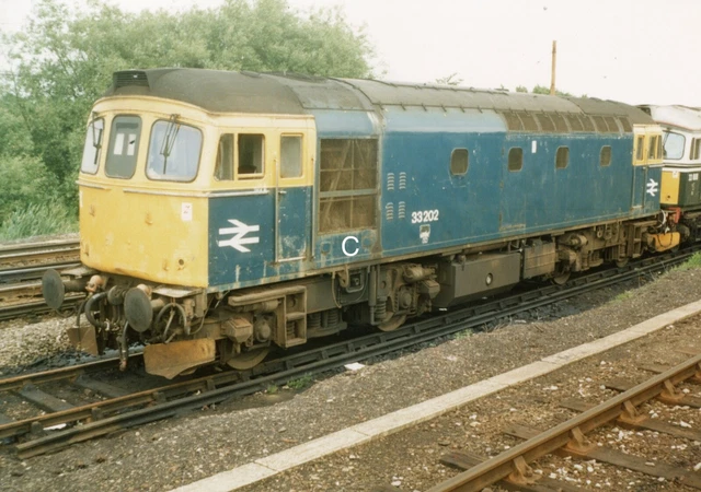 BRITISH RAILWAY B.R Photograph - Class 33 33202 At Hoo Junction 31/07 ...