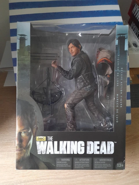 THE WALKING DEAD - Daryl Dixon Survivor Edition Deluxe Action Figure 10 ...