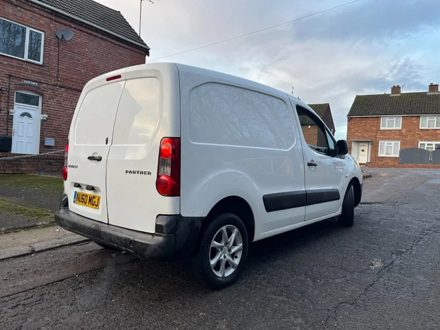 DEPOSIT TAKEN PEUGEOT Partner 1.6 Hdi , Mot till 30/06/2026, Fresh ...