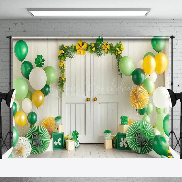 LOFARIS GREEN BALLOONS Clover White Wood Door Photo Backdrop $37.90 ...