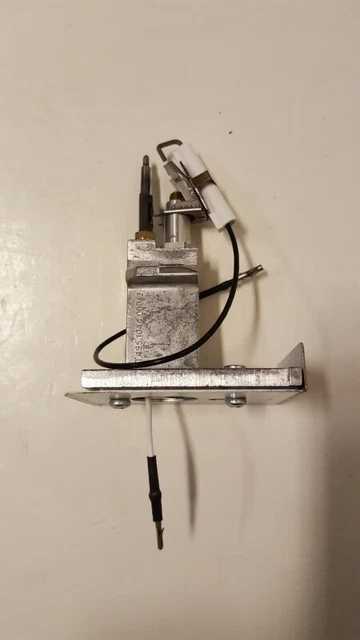 BOSCH NEFIT 38214 Connection Pilot Burner Sparflamme Waakvlamet £12.60 ...