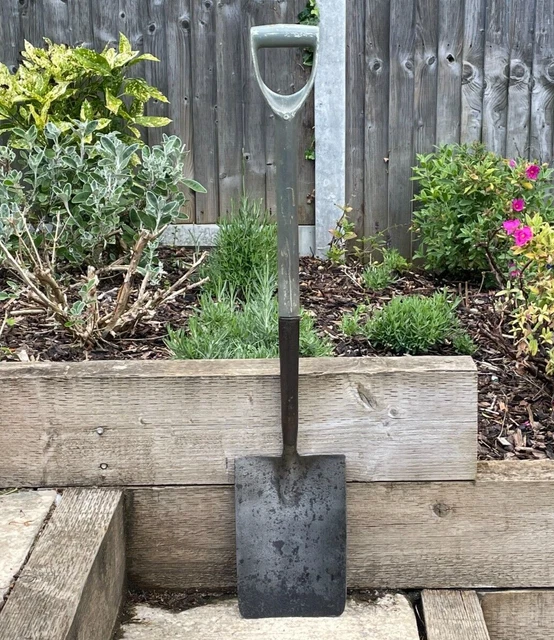 VINTAGE GARDEN SPADE Shovel Allotment Planting Digging Tool £14.99 ...