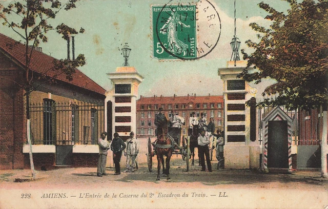 80 AMIENS LA Caserne Du Deuxieme Escadron EUR 5,90 - PicClick FR