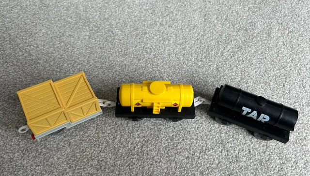TOMY TRACKMASTER THOMAS The Tank Engine Thomas & Friends TAR FUEL ...