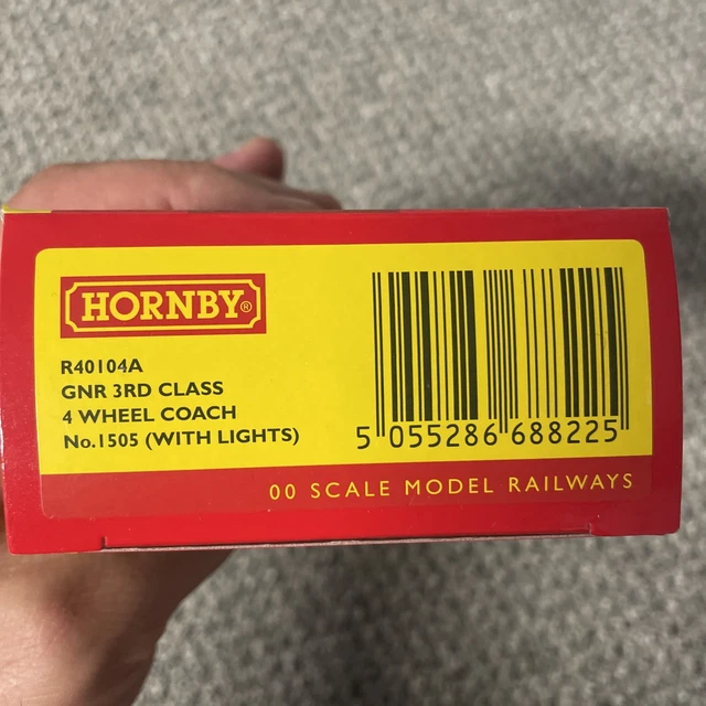 HORNBY R40104A GNR Teak 4-Wheel Brake 3rd Coach - 1505 - With Lights ...