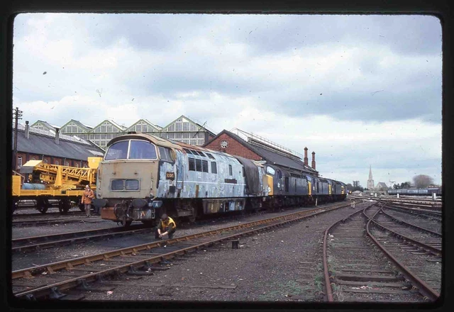 35MM SLIDE BR British Rail Diesel Loco Class 52 D1015 swindon 5 1981 ...