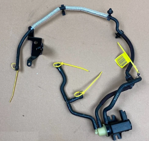 FORD FOCUS MK3 C346 Vacuum Pump Hose And Bracket Assy 1875539 NEW ...
