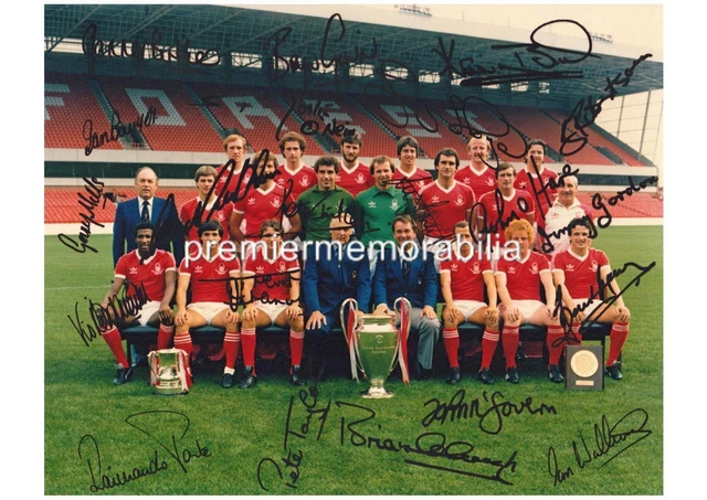 NOTTINGHAM FOREST FC 1980 EUROPEAN CUP SQUAD BRIAN CLOUGH SIGNED ...