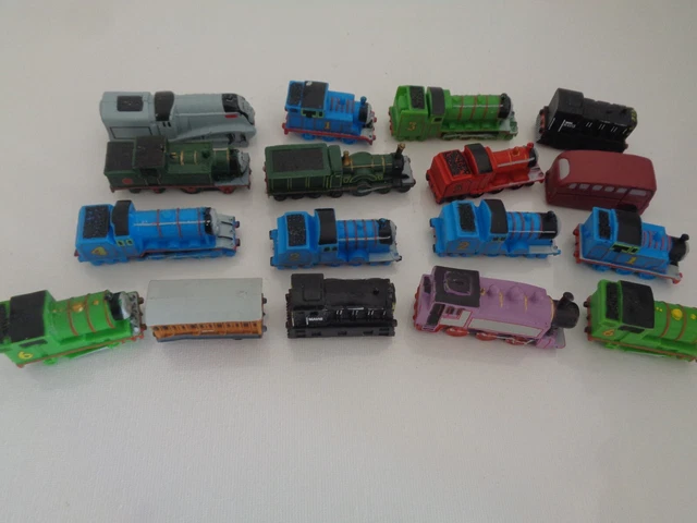 THOMAS THE TANK Engine Mini Trains Figures Toys Cake Topper plastic x ...