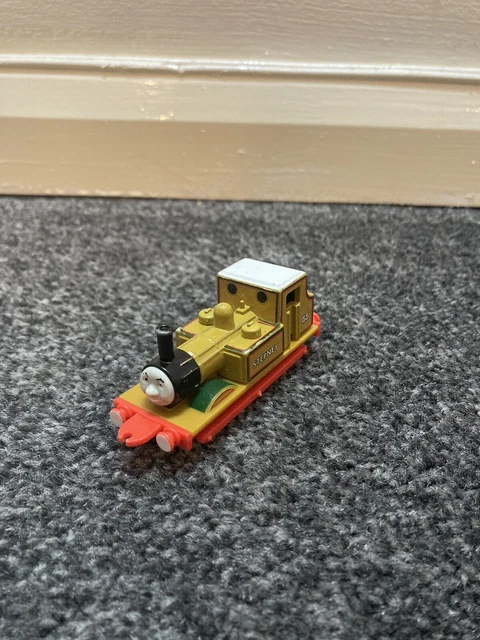 THOMAS THE tank engine, Thomas And Stepney and other stories [VHS]** £ ...