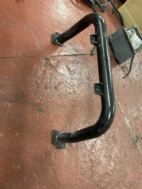 LAND ROVER DEFENDER nudge/bull bar £80.00 - PicClick UK