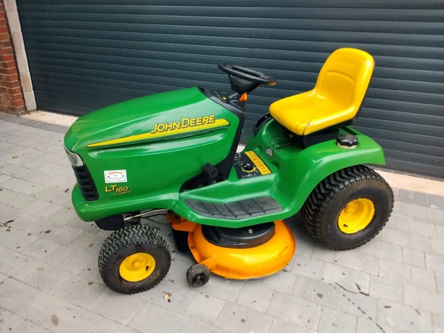 JOHN DEERE LT160 Lawn Tractor £1,395.00 - PicClick UK
