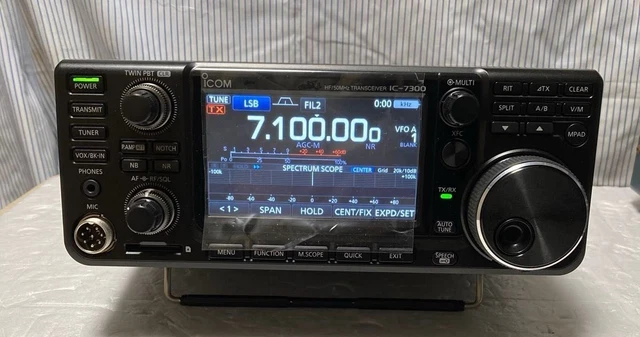 ICOM 7300 HF +50 MHz SSB/CW/RTTY/AM/FM JP ver. con trasformatore NTI ...