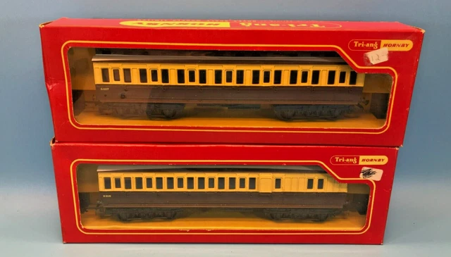 TRIANG-HORNBY OO GAUGE R332 PAIR OF CLERESTORY COACHES -COMPOSIT AND ...