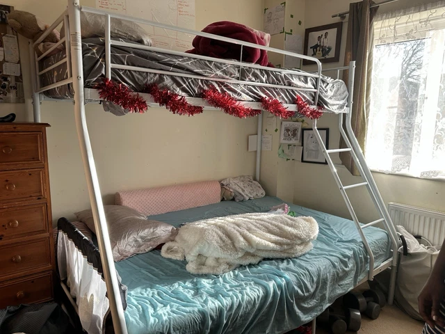 TRIPLE SLEEPER BUNK BED SOLID METAL BEDSTEAD FOR KIDS CHILDREN TEENS ...