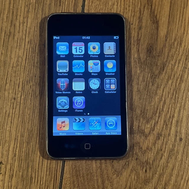 APPLE IPOD TOUCH A1288 8GB - 2nd Generation - Black + Silver Back £12. ...