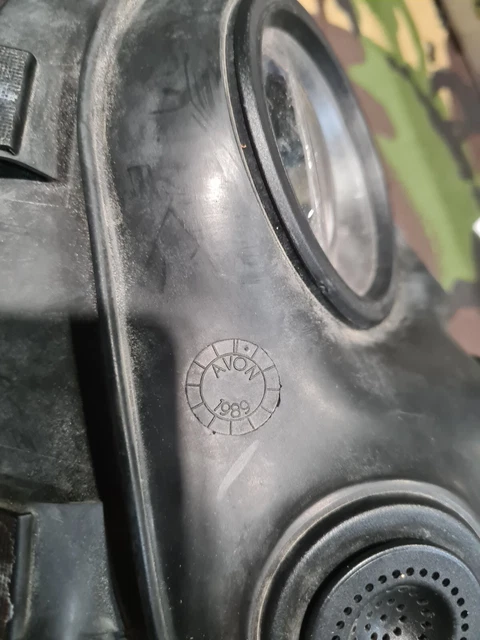 1988 BRITISH ARMY Avon S10 Respirator Size 2 Gas Mask + respirator ...