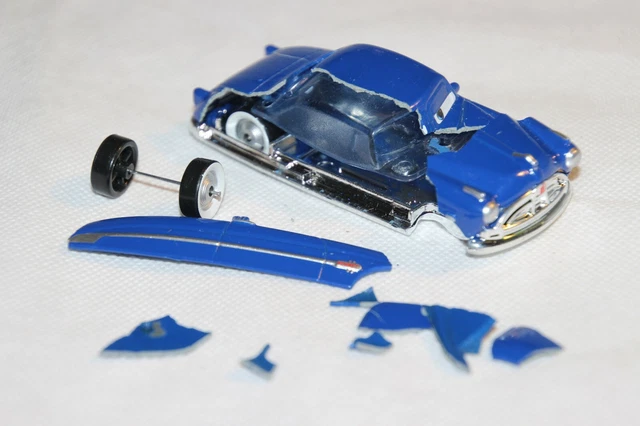 DISNEY PIXAR CARS Unfall Crash kaputter Doc Hudson Hornet Mattel Metall ...